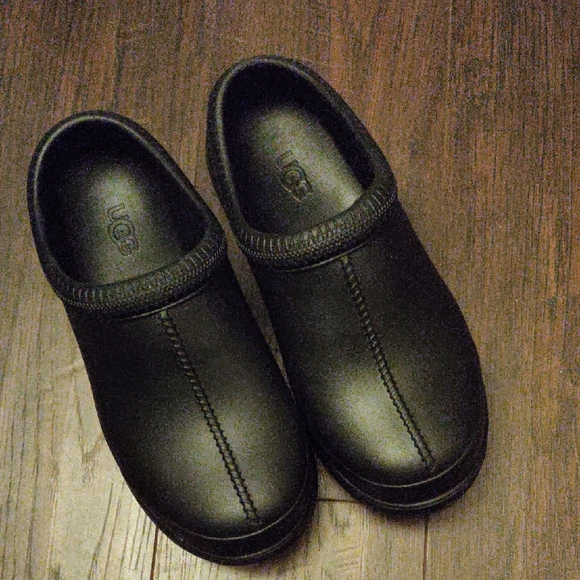 UGG | Shoes | Ugg Womens Tasman Classic Black Waterproof Slipon Clogs ...